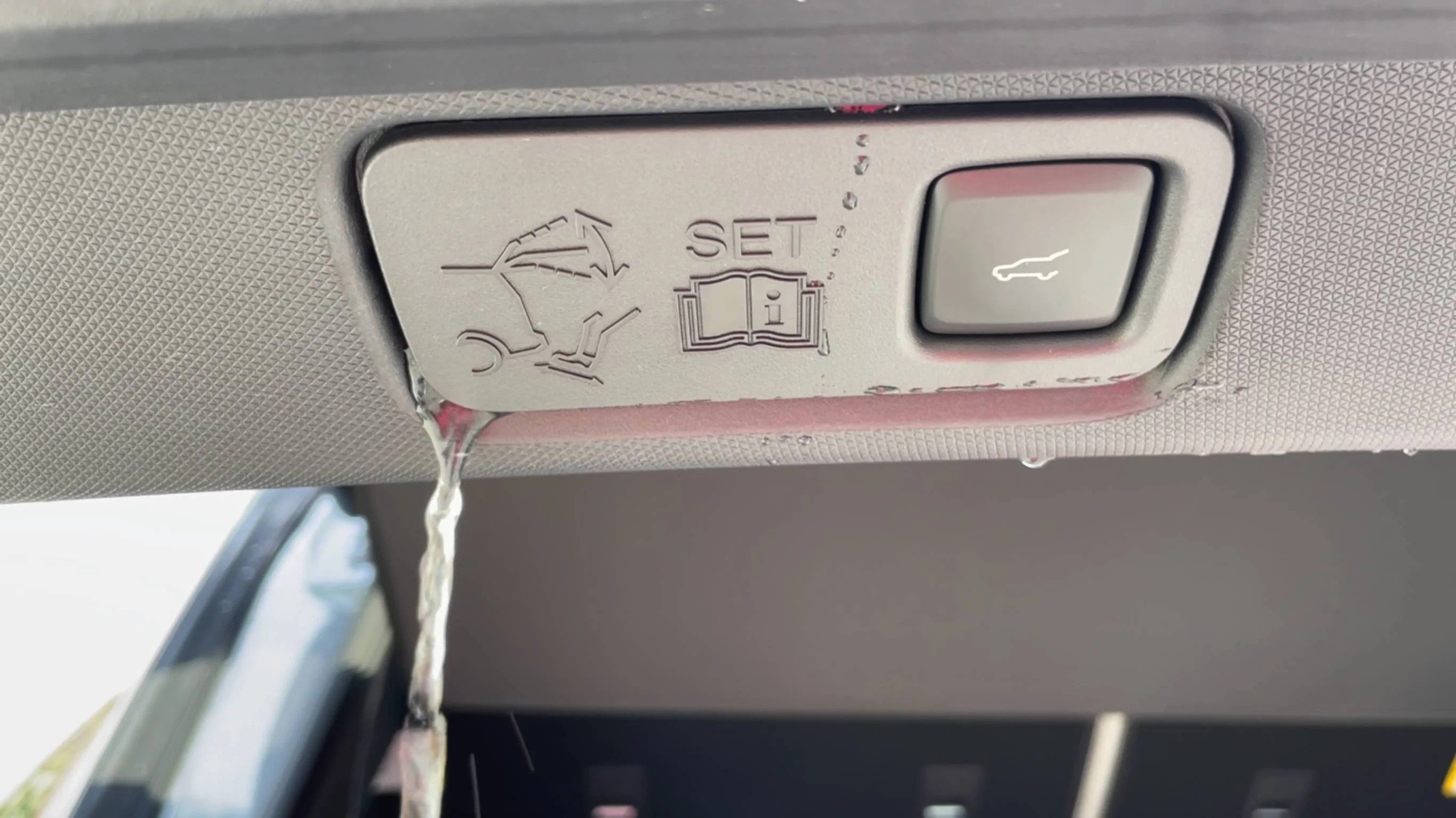 TSB 23-2360 - Water Leak Into Liftgate | MachEforum - Ford Mustang Mach ...