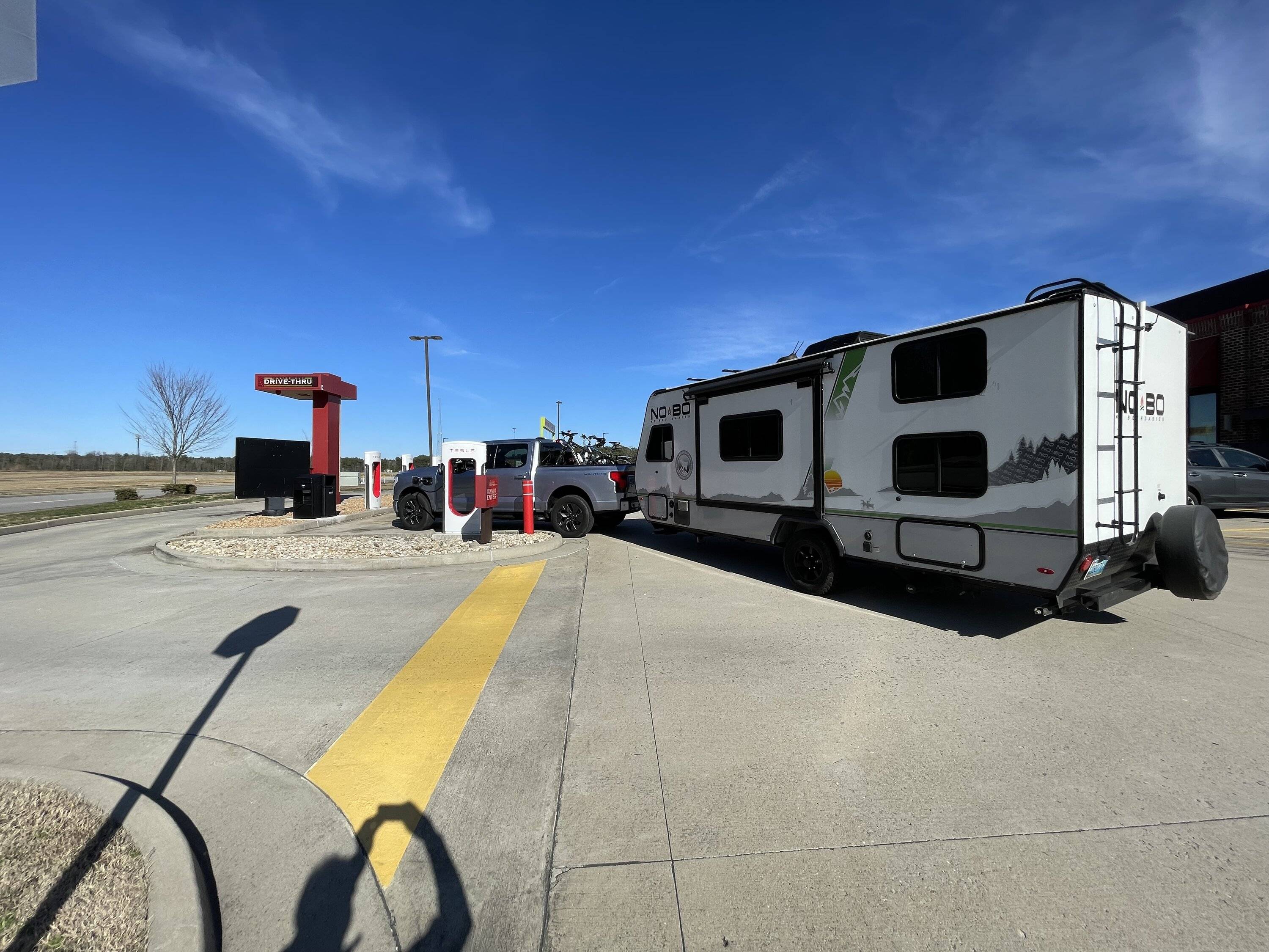 Lightning & Trailer Road Trip with J3400/NACS-adapter | MachEforum ...