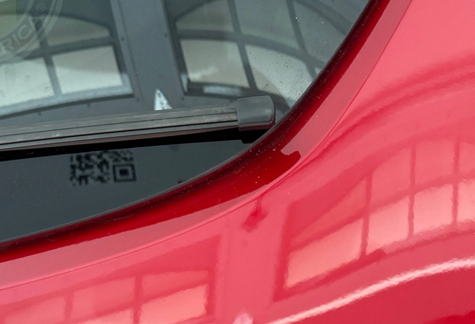 PSA: 2025 Mach-E comes with 15” rear window wiper from factory ...