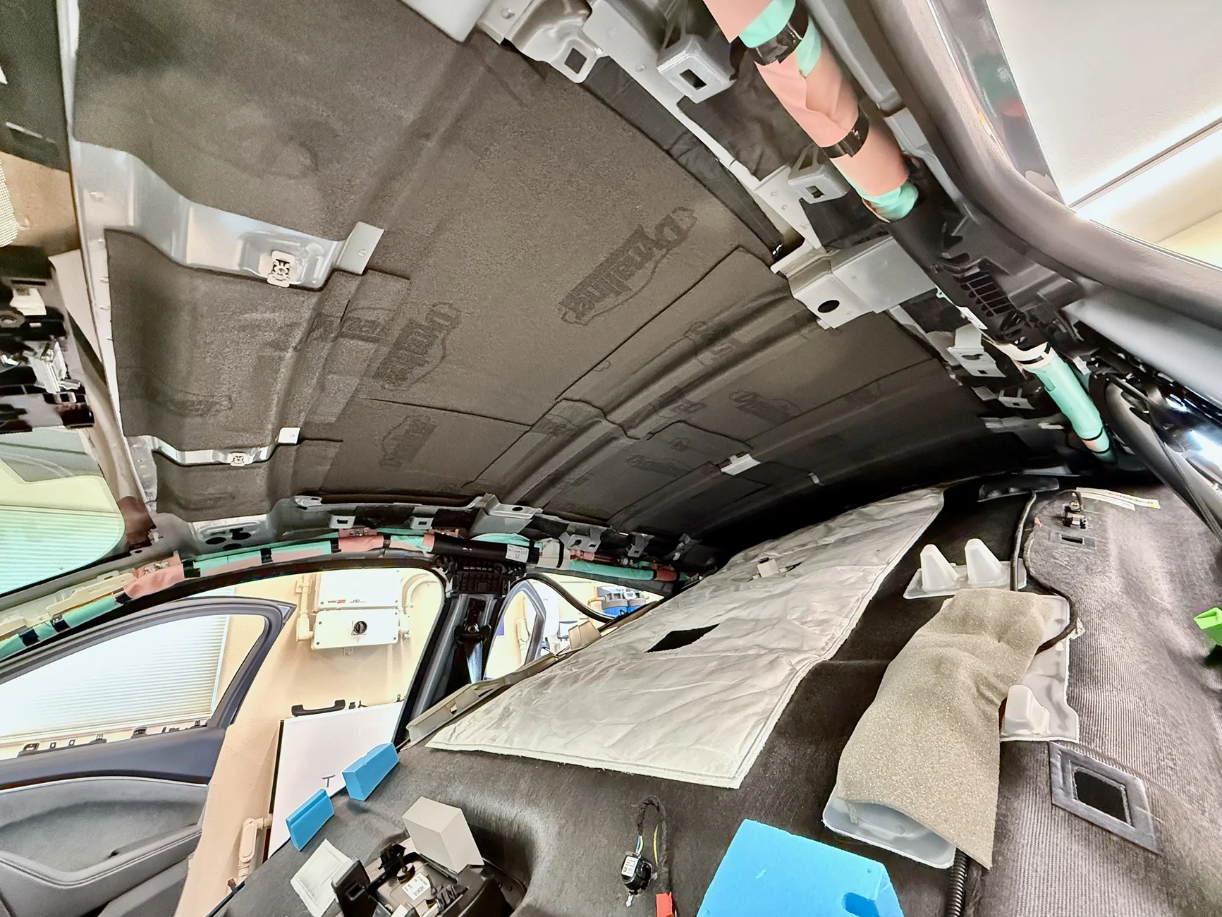 Looking for detailed headliner removal tips/video | MachEforum - Ford ...