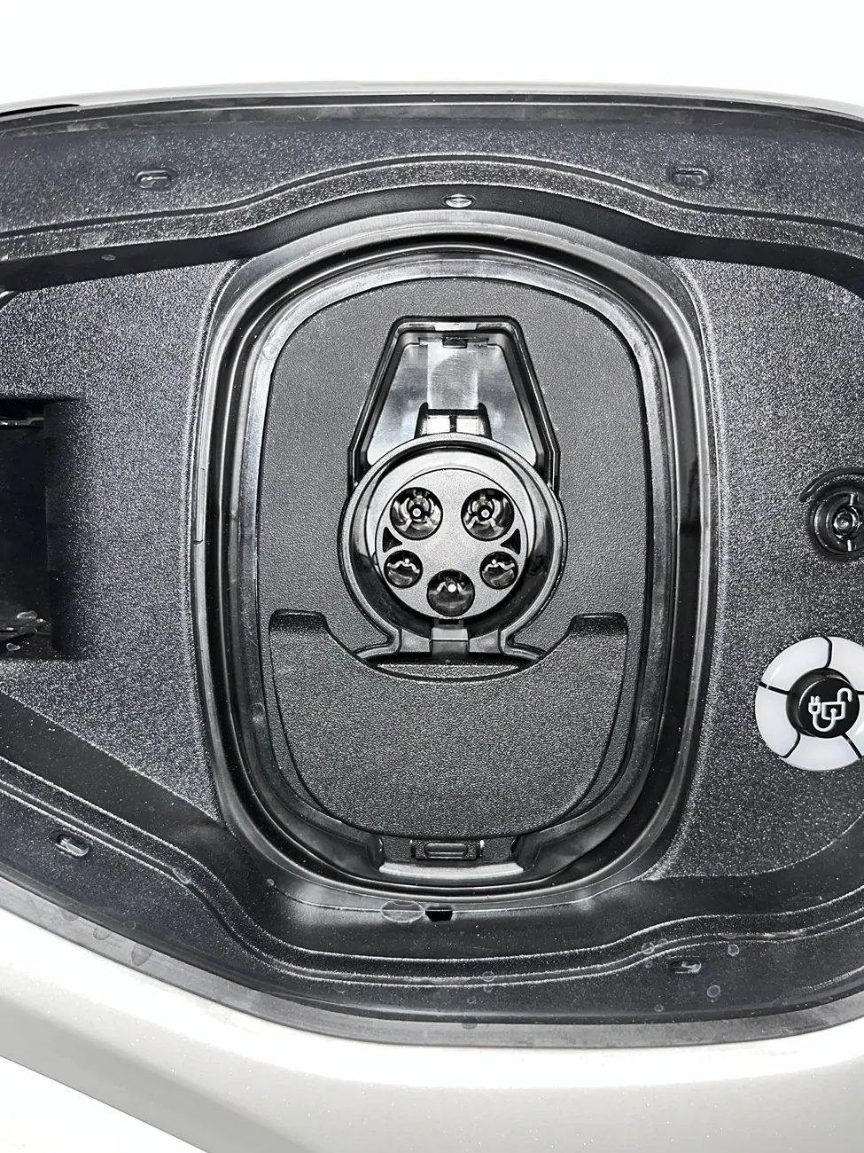 Are my pins bent after locked charger port (first time charging car ...