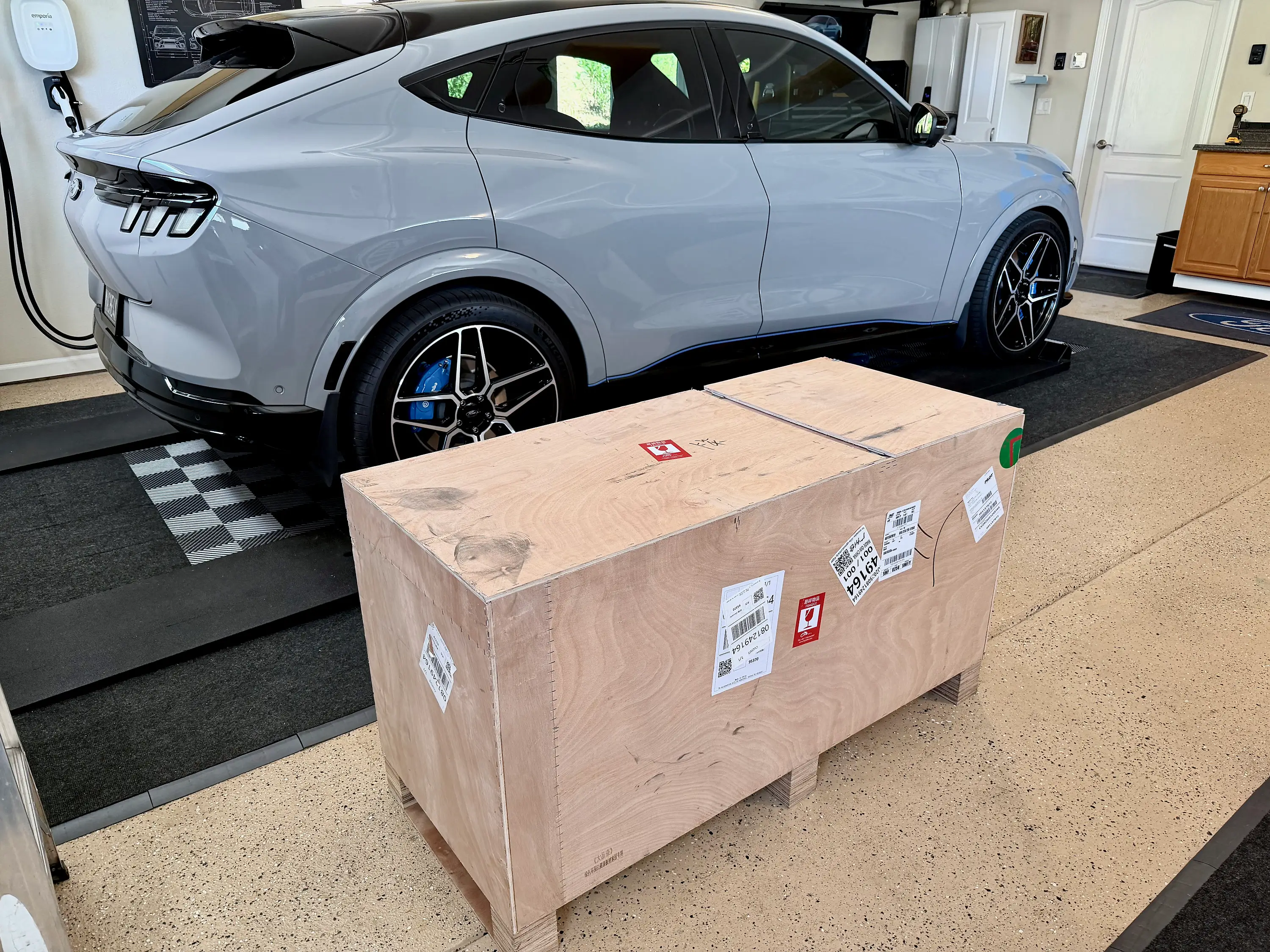 Finally Got My Flow-Through Floor Console! | MachEforum - Ford Mustang ...