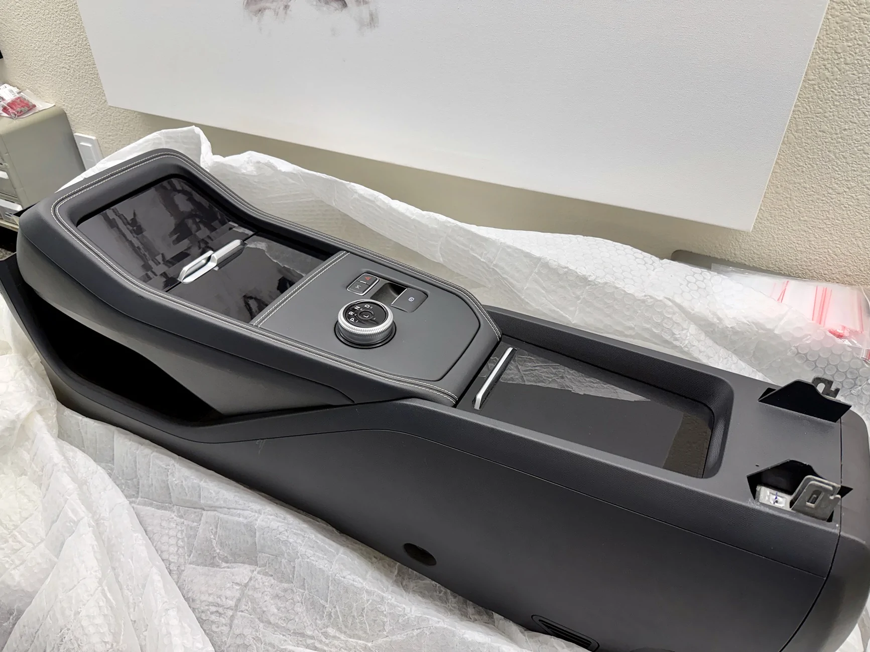 Finally Got My Flow-Through Floor Console! | MachEforum - Ford Mustang ...