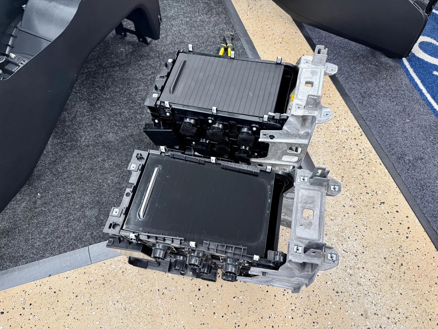 Finally Got My Flow-Through Floor Console! | MachEforum - Ford Mustang ...