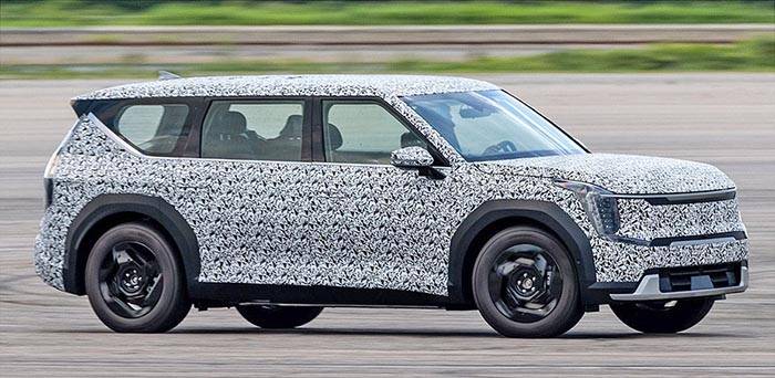 MME vs. the 2023 Kia EV9 | MachEforum - Ford Mustang Mach-E News ...