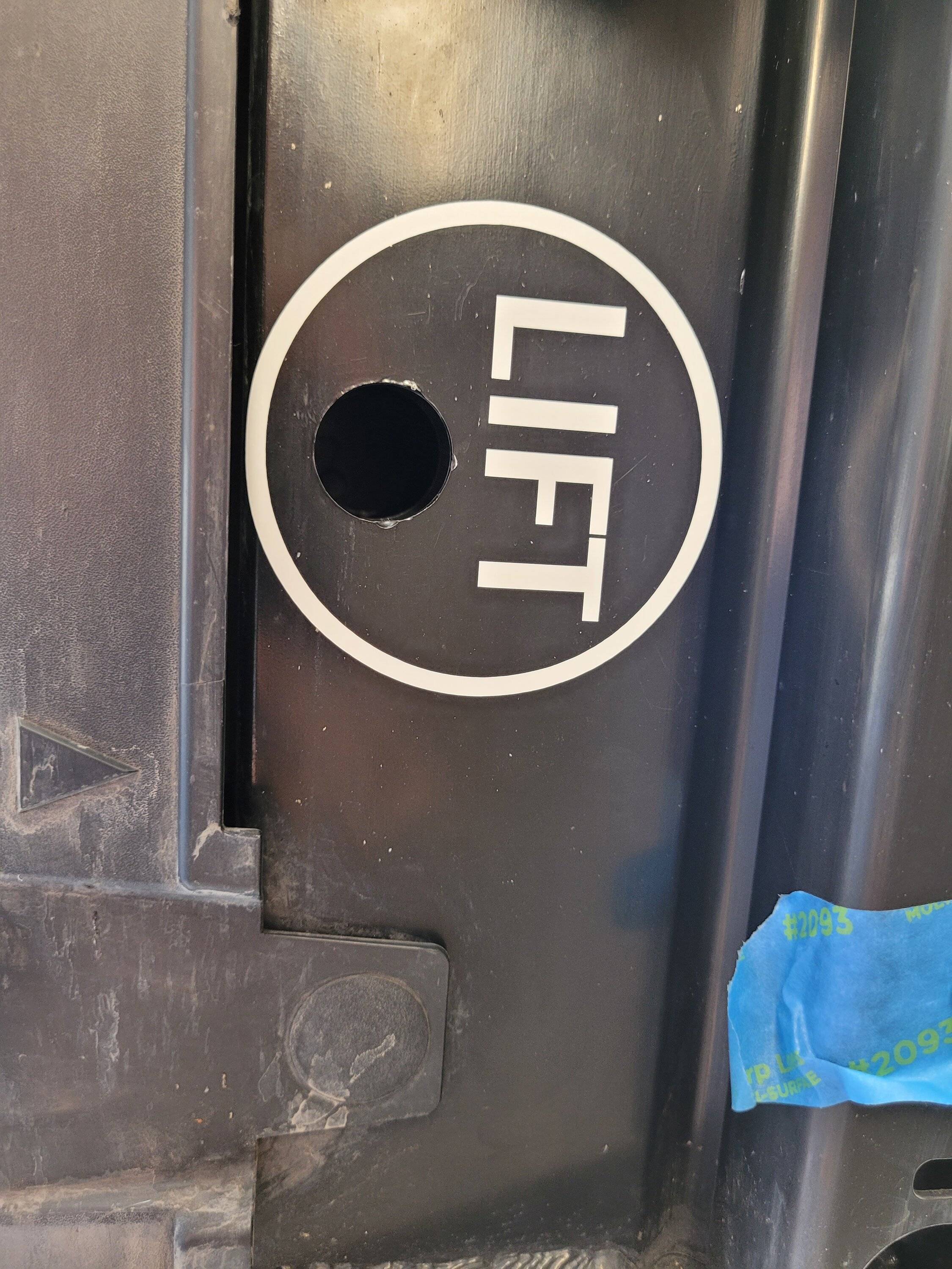 Marking the Triangles (arrows) to indicate proper jack points ...